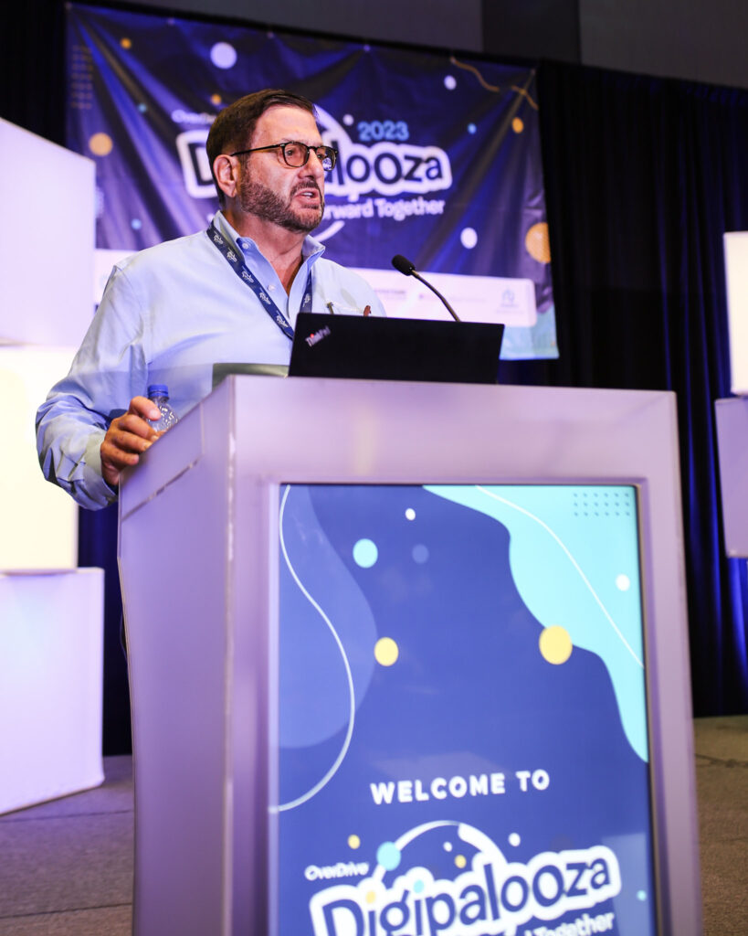 Author Sarah Penner keynotes Digipalooza '23 and more from Day 2 ...